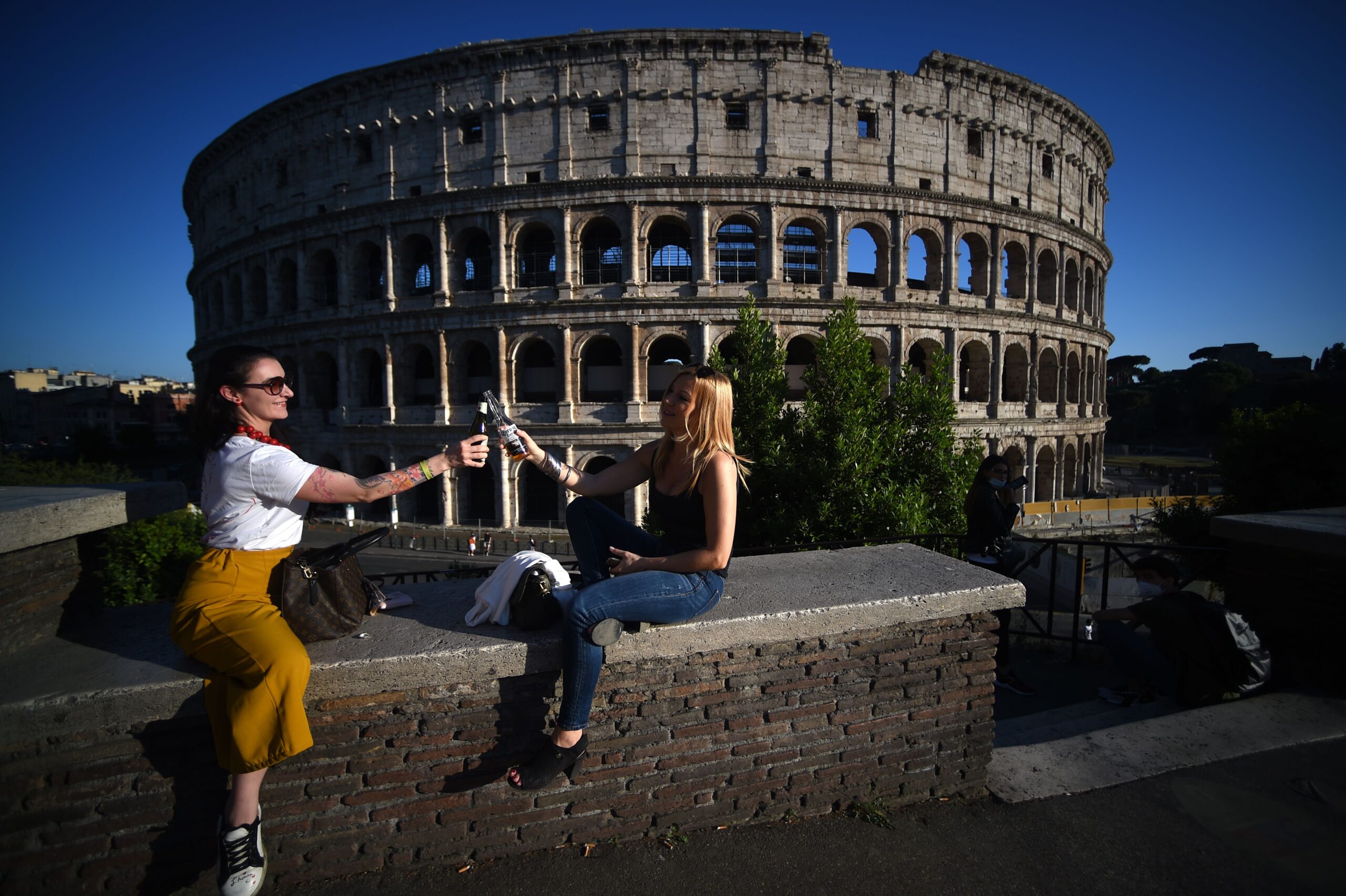 Colosseum Broken Into by Americans who Just Wanted a Drink