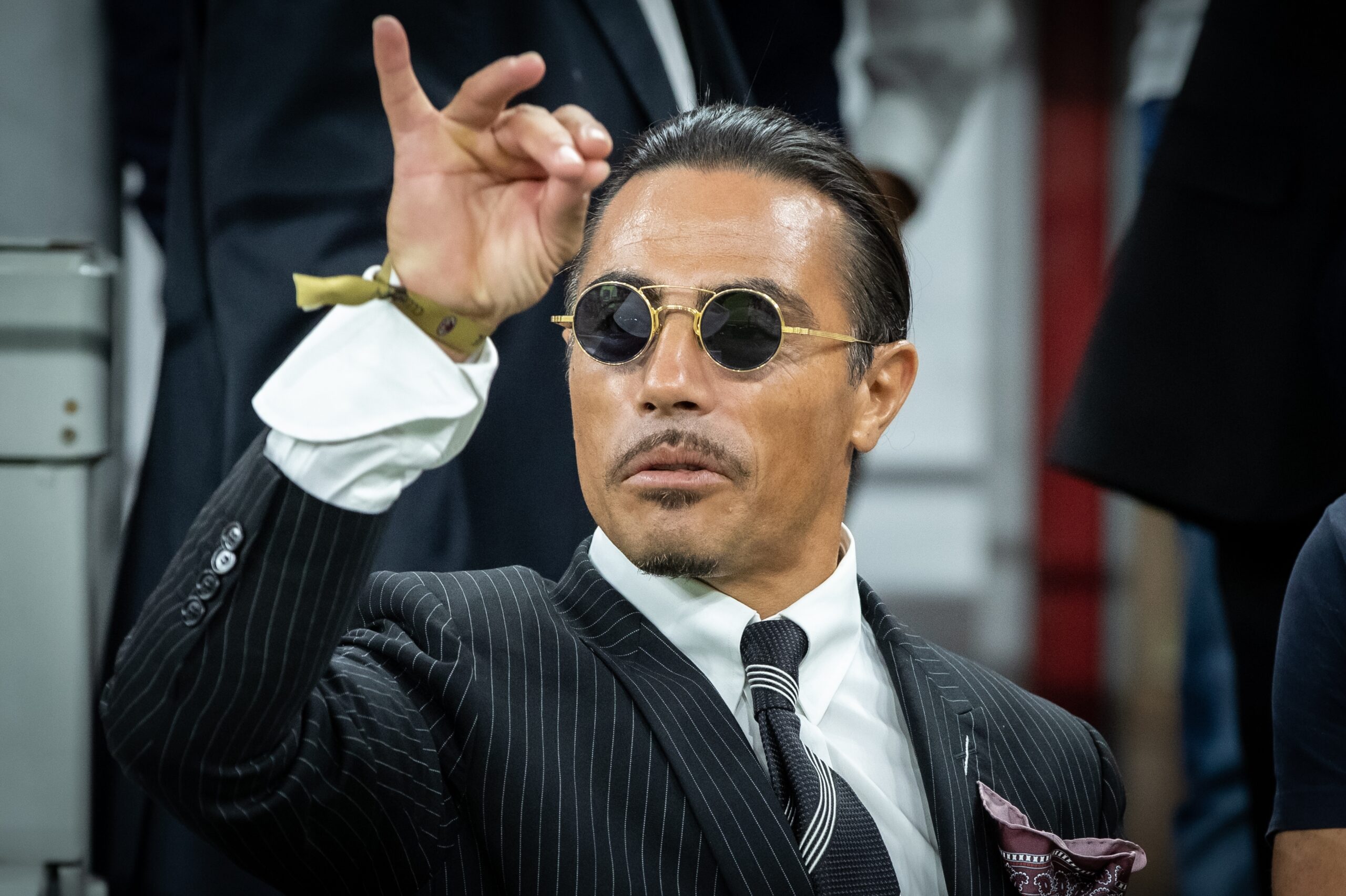 Salt Bae Sparks Outrage With $167,000 Bill, at Least $147,000 Spent on ...