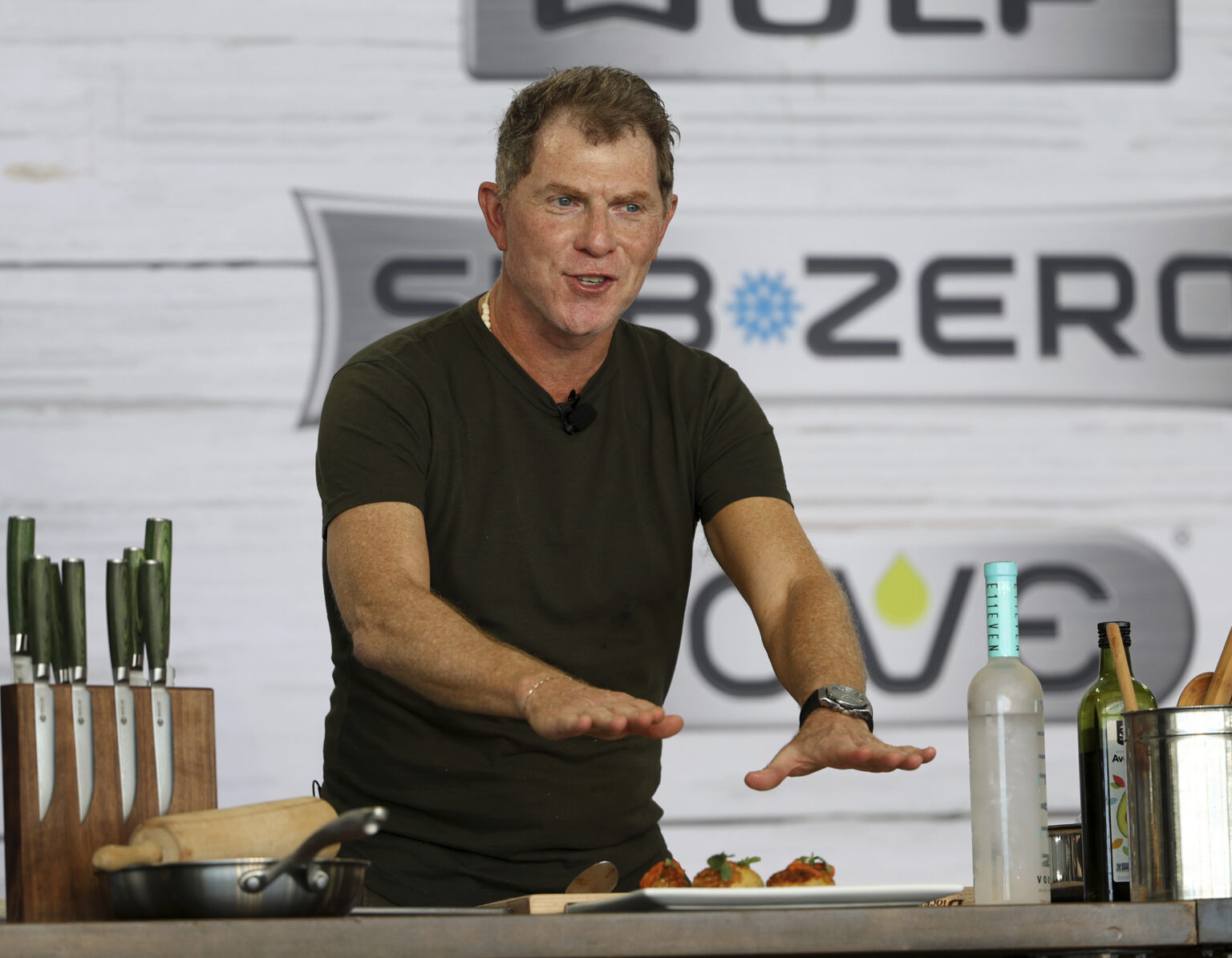 Celebrity Chef Bobby Flay’s Vacation Home Contains ‘A Sexy Lounge ...