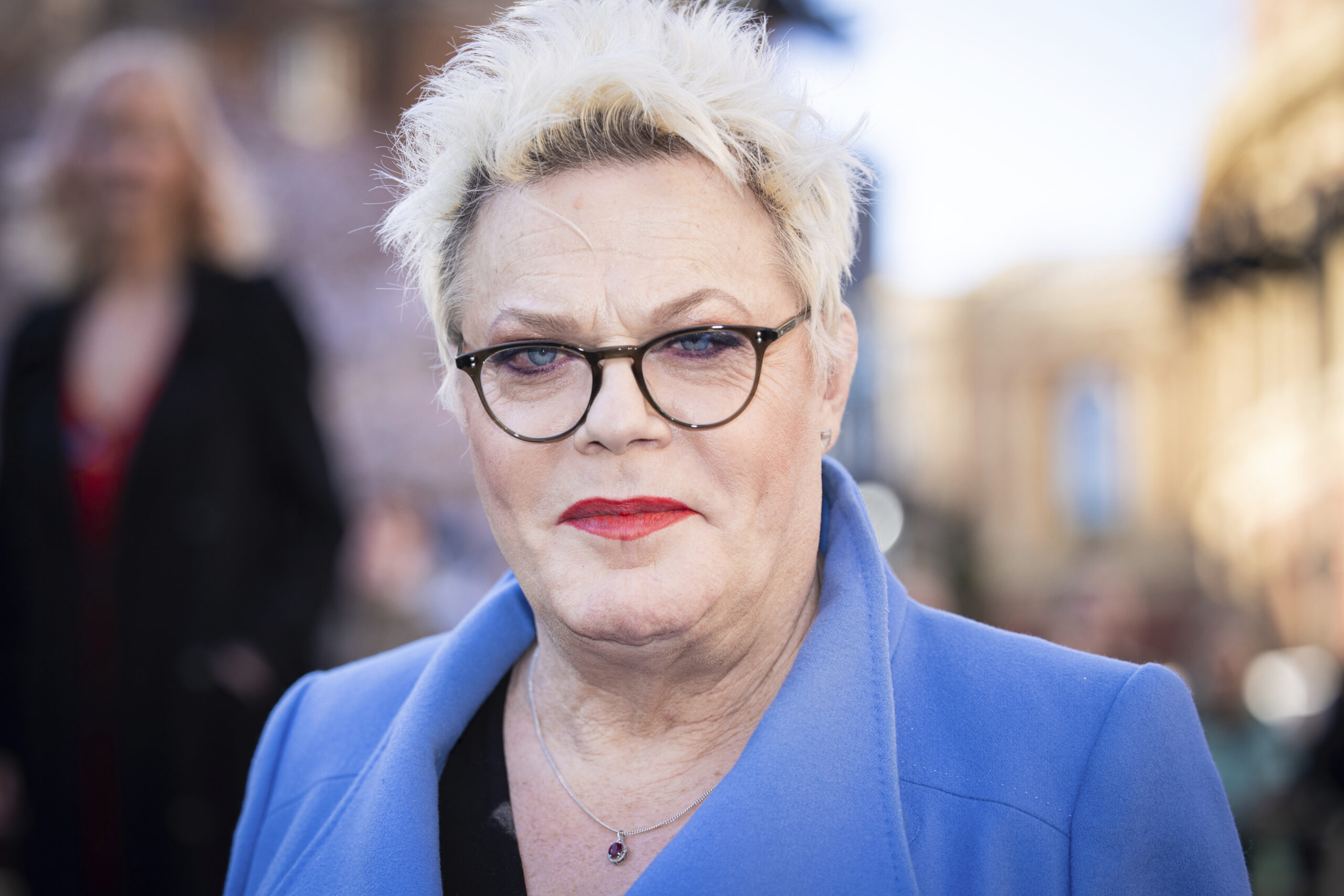 Comedian Suzy Eddie Izzard Teams Up With Edinburgh Gin on Limited ...