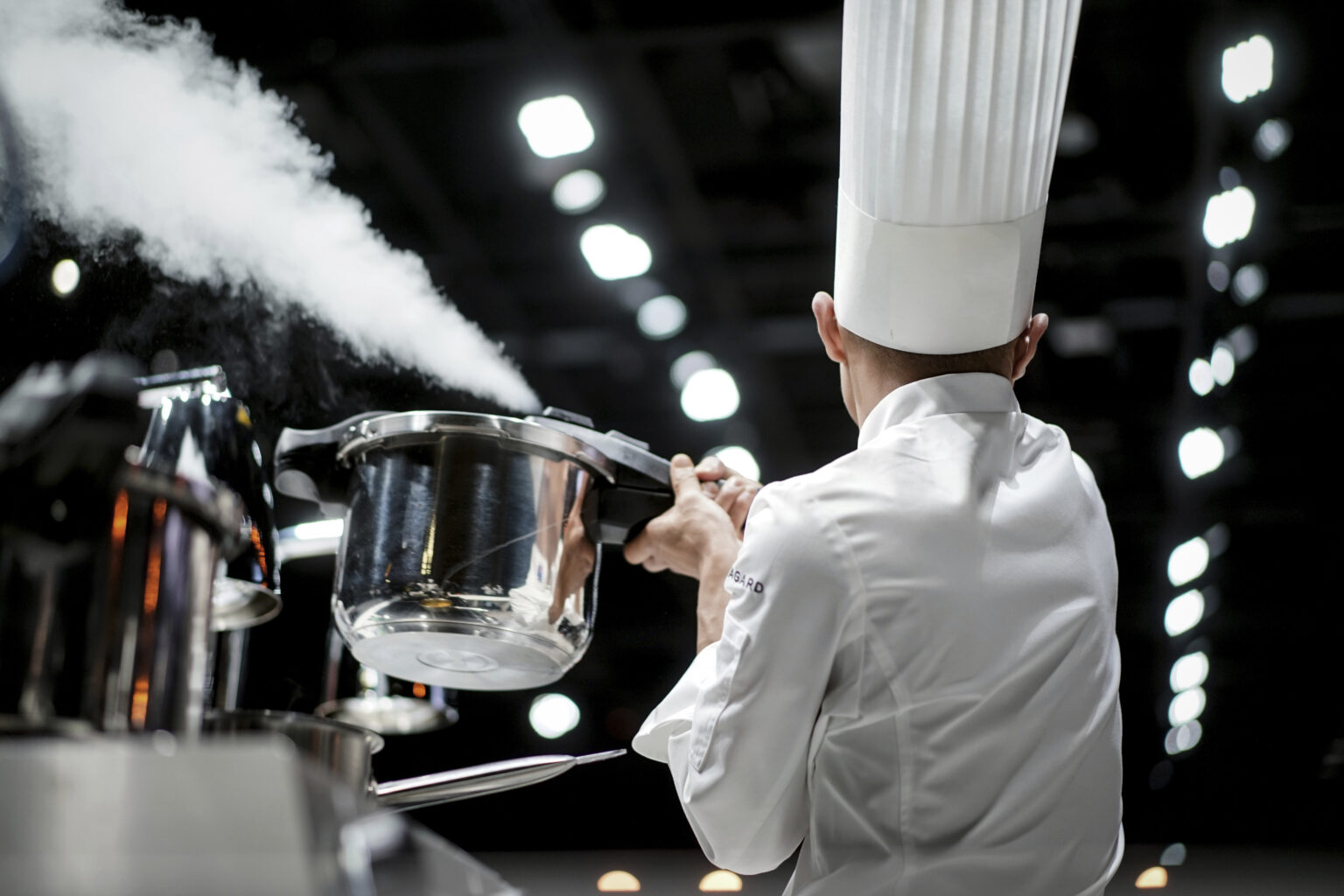 Whiskey Bar Accuses Chef Of Embezzling Over $14K