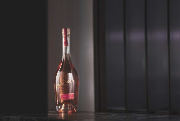 'World's First' Rosé Rum Lands in Time for Summer Sipping